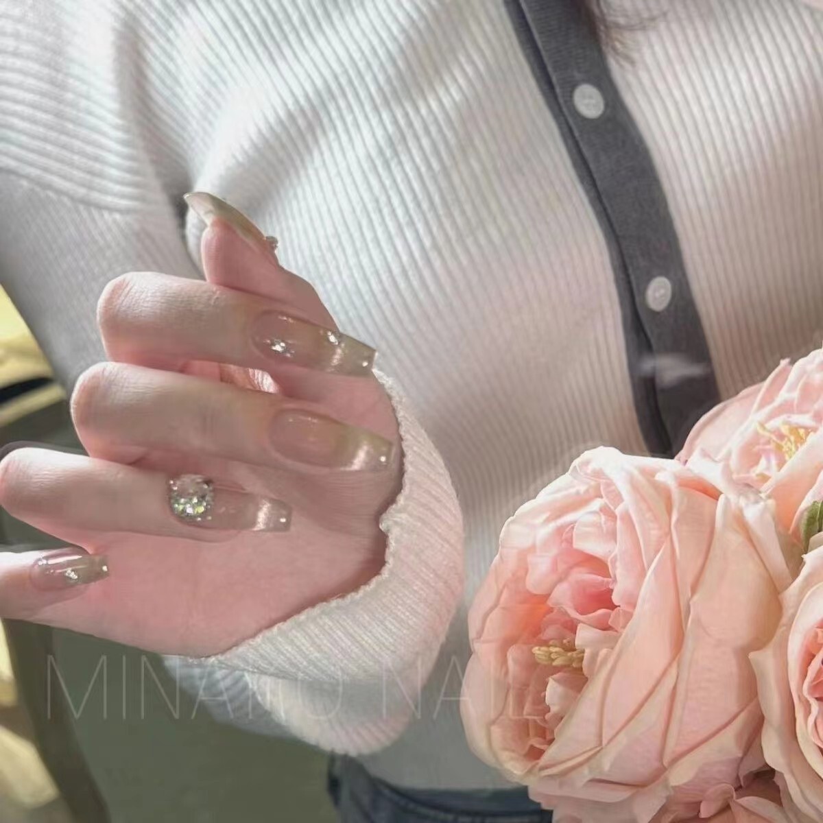 Handcrafted French Cat Eye Flash Bare Color Flowing Gold Years False ...