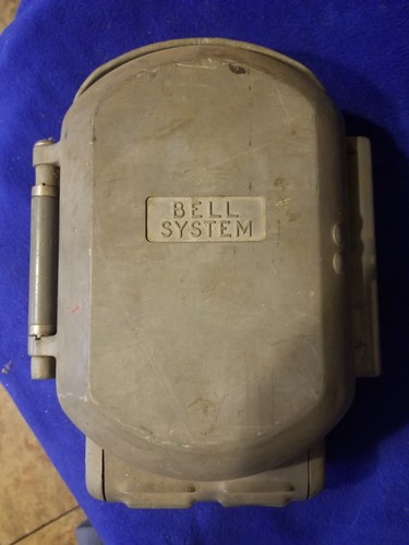 Vintage Rare Bell System Telephone Call Box Pole Phone With keys | eBay
