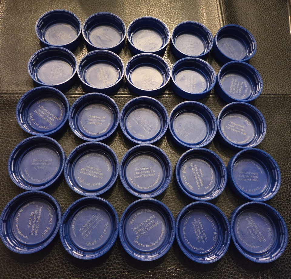 Lot of 100 pcs Snapple "Real Facts" Plastic Bottle Caps Blue Color ...