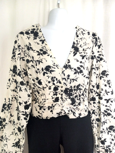 Cottage Core Love Notes Cropped Black White Floral Blouse Women Size L ...