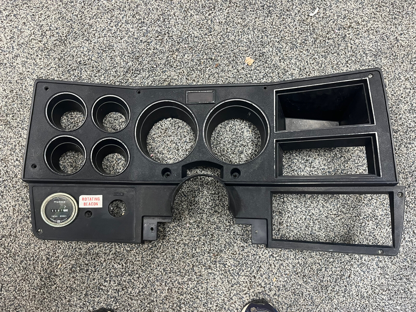 84 1984 CHEVY truck gmc K10 C10 K5 BLAZER SUBURBAN CLUSTER BEZEL Black ...