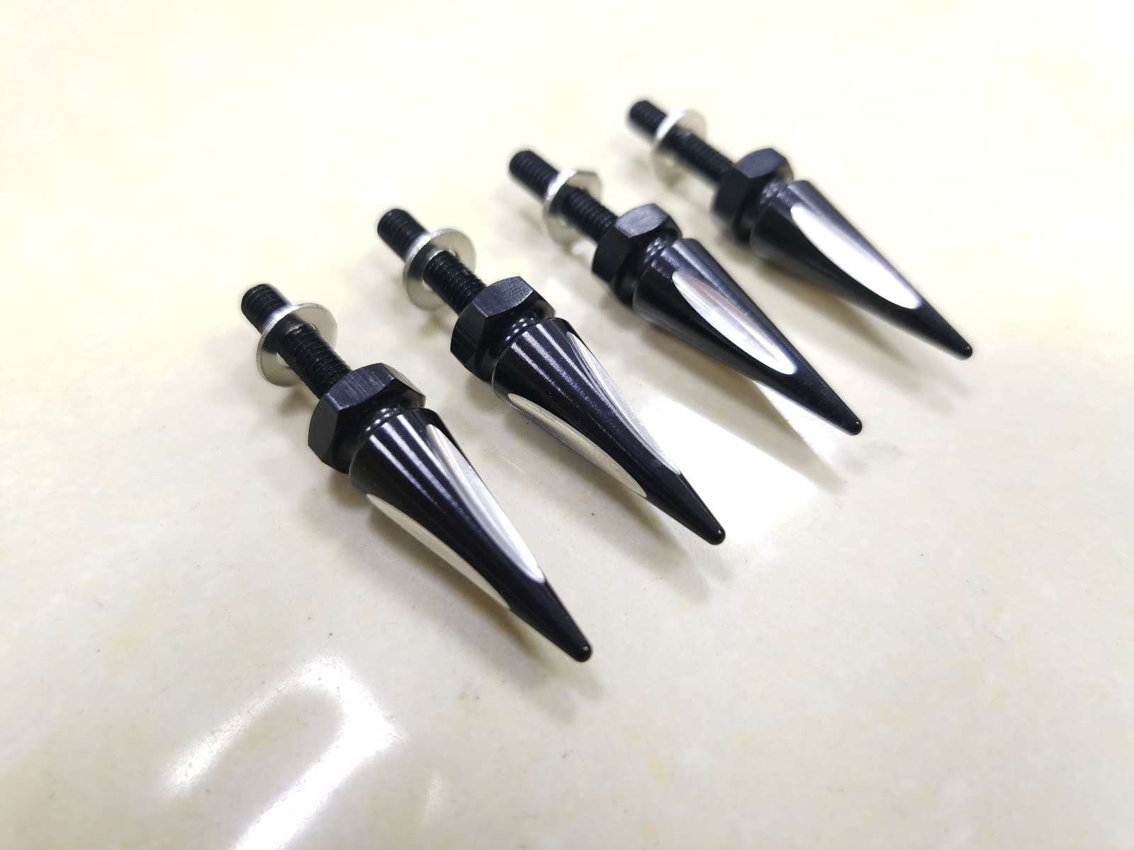 Black CNC Windshield Spikes Bolts Fit For Harley Road Glide Limited ...