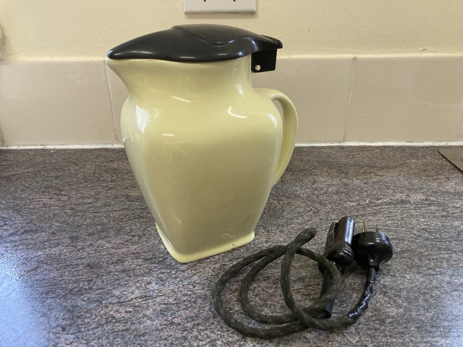 Fowler Ware Large 1.9L Porcelain WORKING ELECTRIC JUG KETTLE Bakelite ...