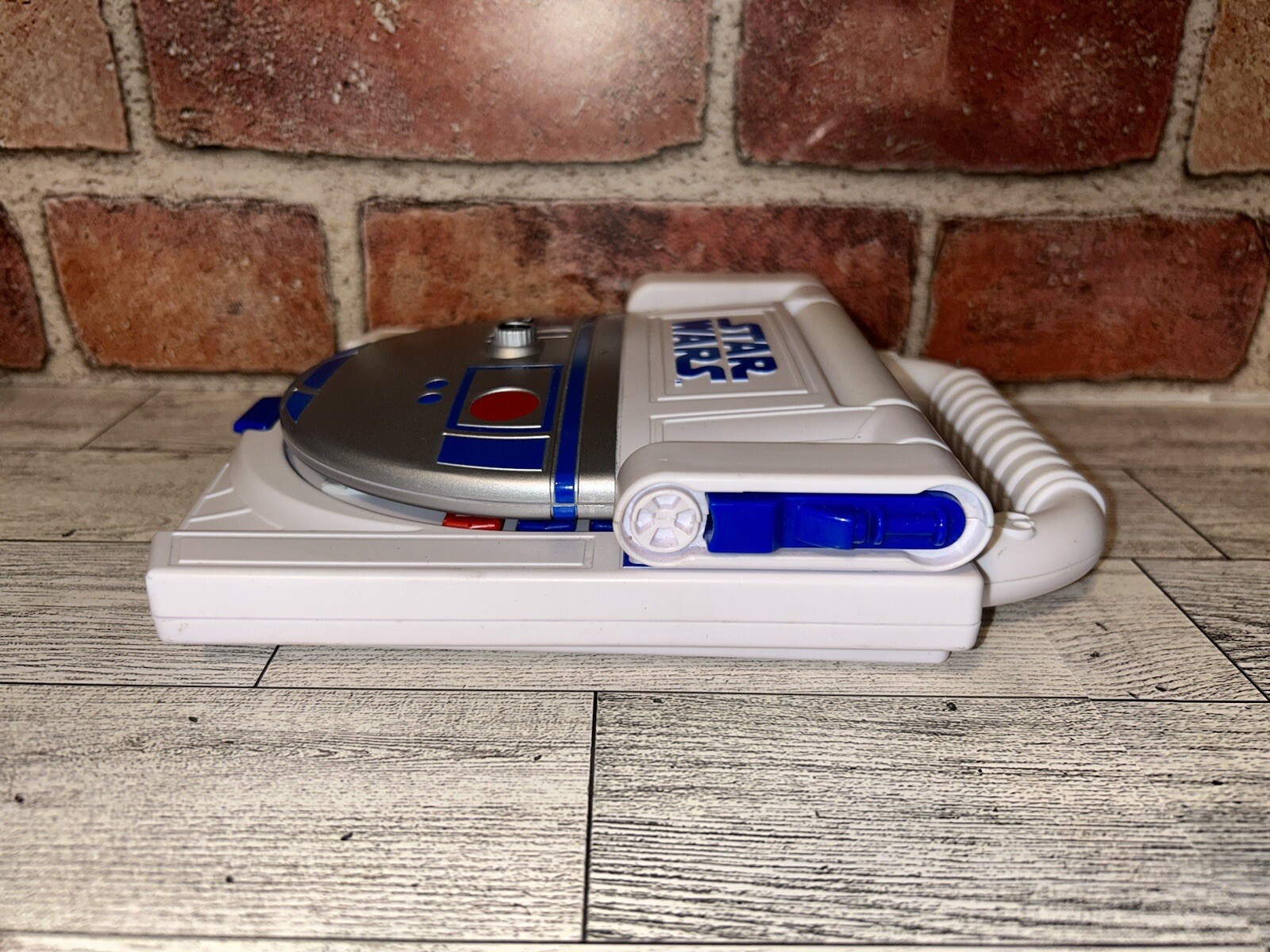 Star Wars Oregon Scientific R2D2 Junior Laptop Kids Toy Games Numbers ...