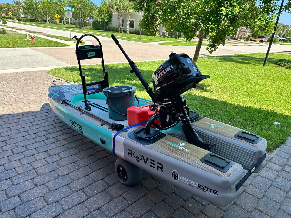 BOTE–Rover Aero Classic Inflatable Stand-Up Paddleboard/Skiff & Suzuki ...