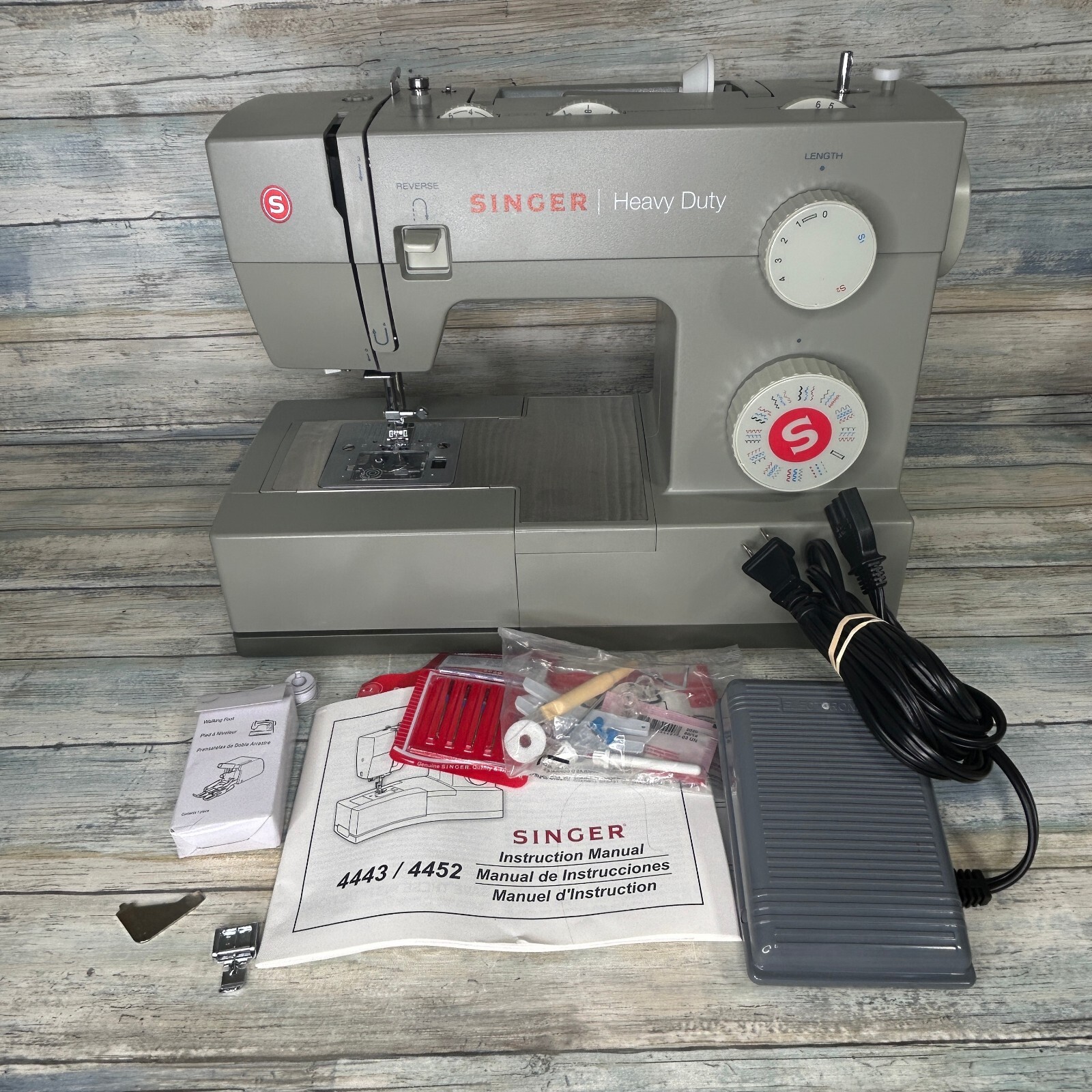Singer Heavy Duty 4452 Sewing Machine 37431885388 | eBay