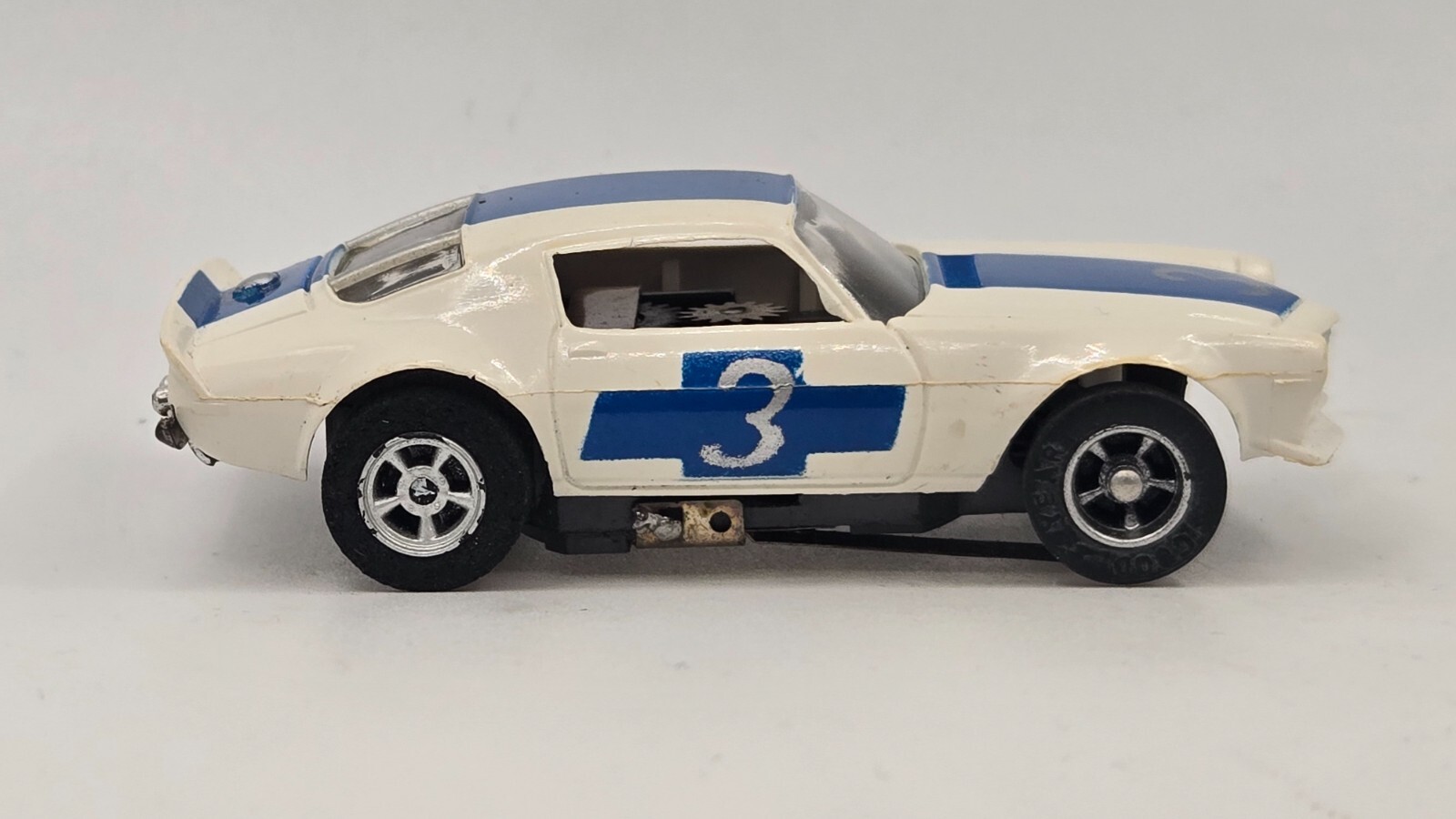 Aurora Afx Magnatraction #3 Camaro Z28 White Blue HO Slot Car | eBay
