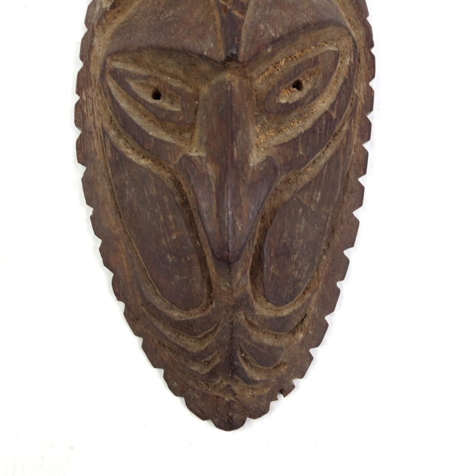 Vintage Papua New Guinea Wall Hanging Wood Carved Mask Angoram Sepik ...