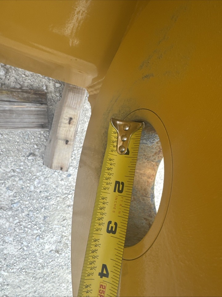 John Deere 744 Wheel Loader Bucket AT495778 5.5 Cubic Yards 129 Inches ...