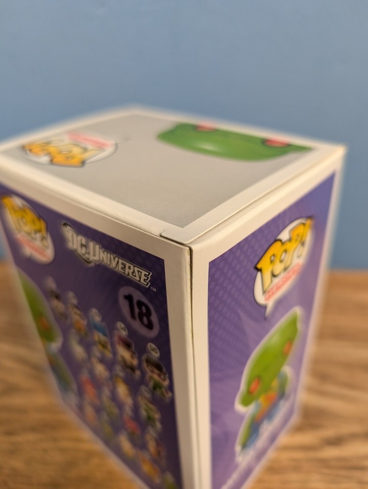 Martian Manhunter 18 | DC Universe | Vaulted Retired | Funko Pop ...