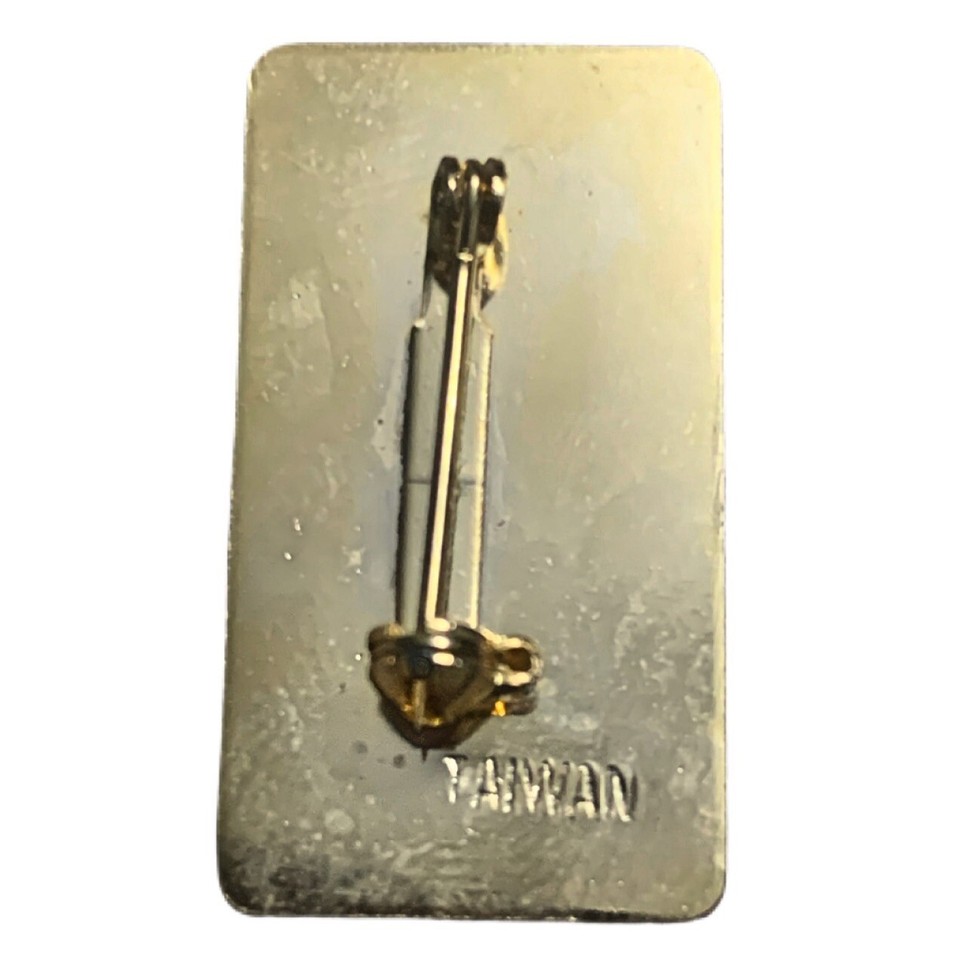 Vintage SeaWorld Shamu Orca Souvenir Pin | eBay