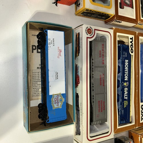 Ho Trains Lot Of Pull Cars With Boxes | eBay