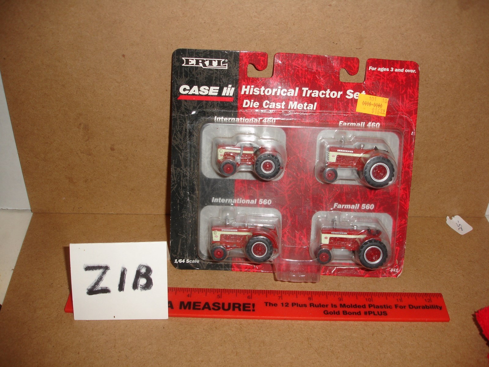 1/64 Case IH Historical Tractor Set of 460 - 560 Tractors - in original ...