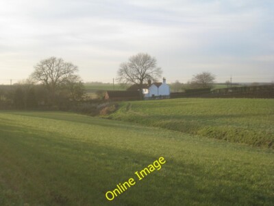 Photo 6x4 One square, three farms - Bell Farm Grayingham c2013 | eBay UK