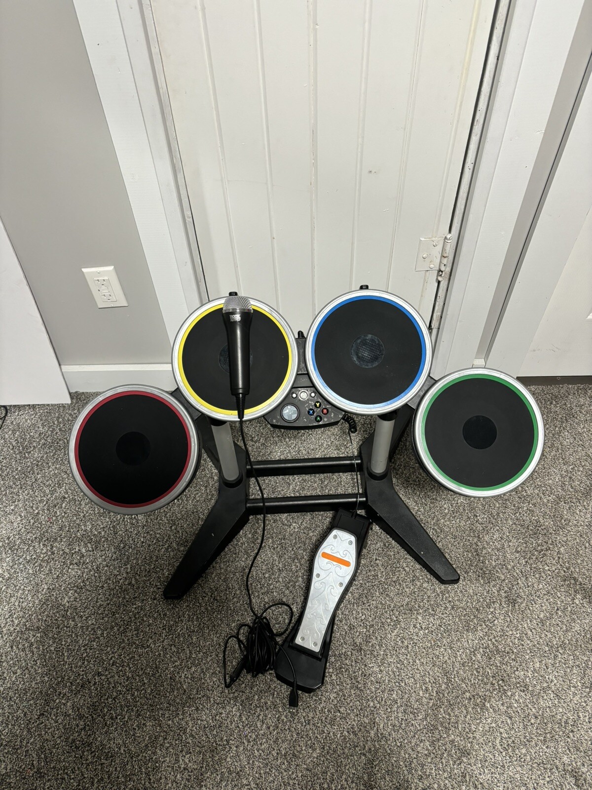 Xbox 360 Wireless Harmonix Rock Band Drum Set & Pedal With Microphone ...