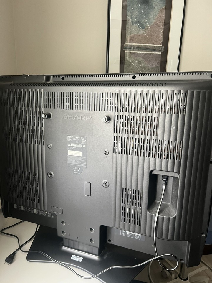 Sharp Aquos TV🖥32" LCD Television LC-32DA5U w/ HDMI🔌TESTED RARE👀AV ...