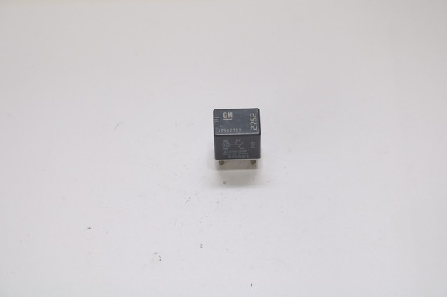GM Delphi Relay OEM 15328866 Silverado Tahoe Avalanche Chevy for sale ...