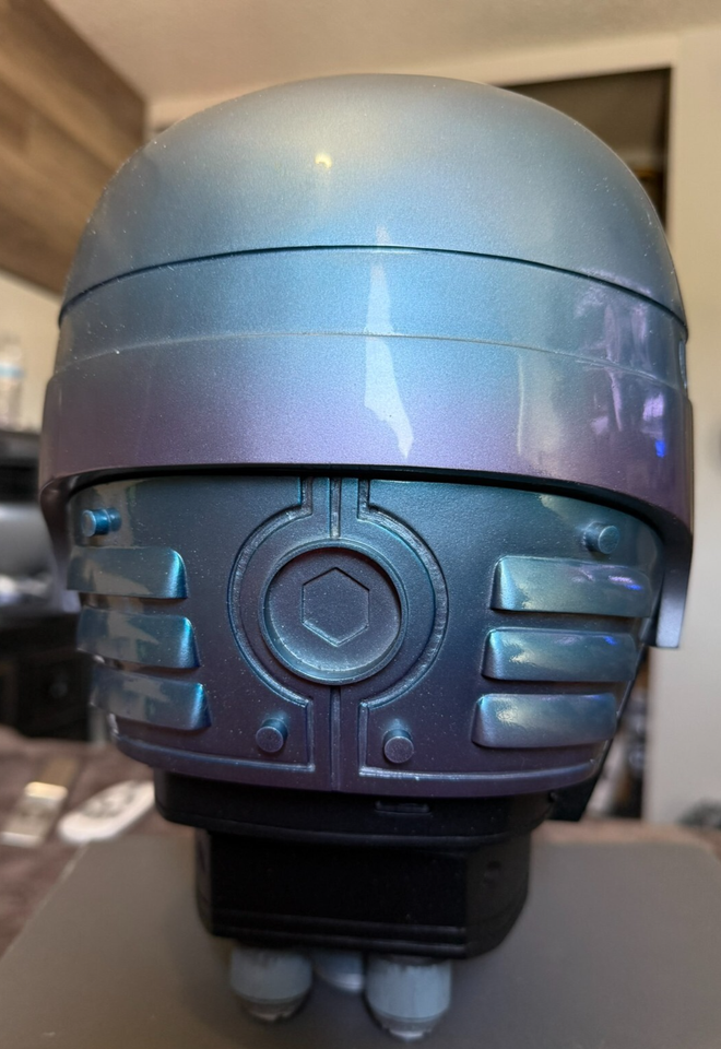 RoboCop 1:1 Helmets (Battle Damaged + Clean) Signed by Peter Weller w ...
