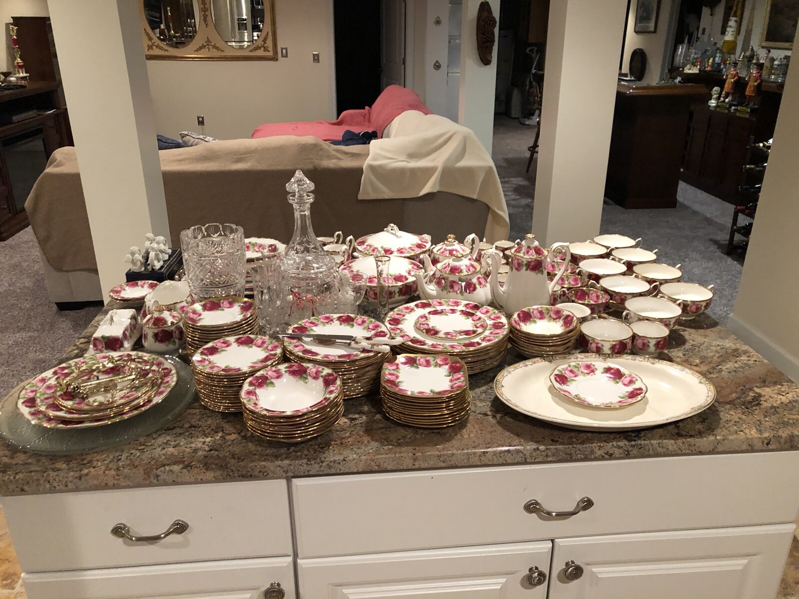113 Pieces Royal Albert Dinner Set Complete Perfect Condition No Cracks ...