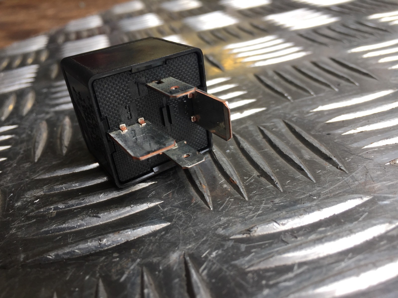 Vw / Audi - Relay - Multi Use - 7M0951253A - 99>05 | eBay UK