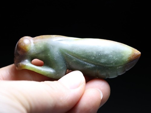 China Hong shan Cultue Old Hetian Jade Stone Praying Mantis Jade Amulet ...