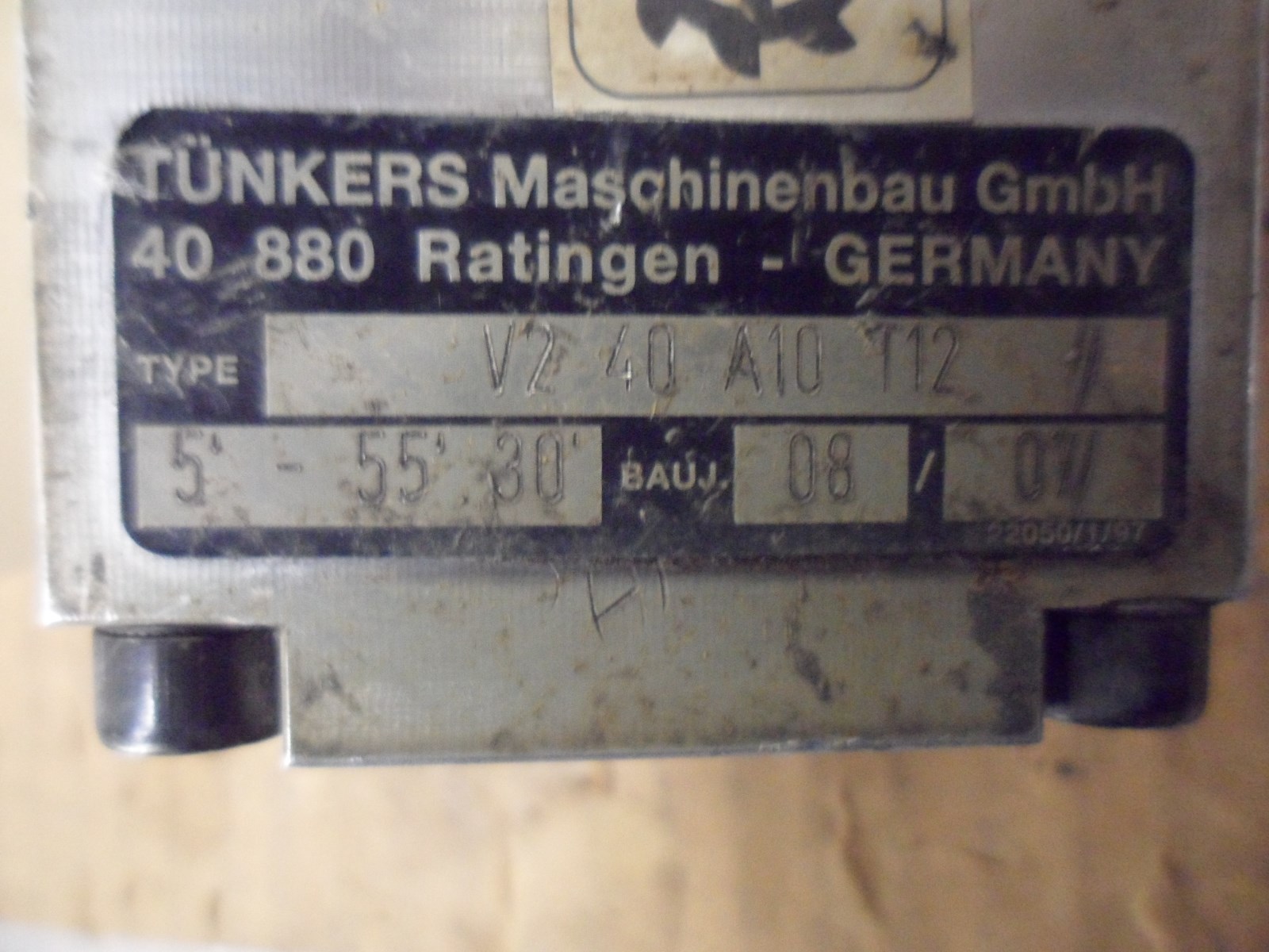 Tunkers V40ZA10T12 Pneumatic Cylinder | eBay