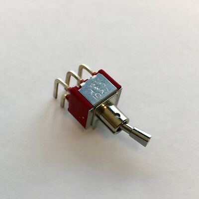 C&K 7201 DPDT, ON-NONE-ON, 5A 120VAC/28VDC Miniature Toggle Switch ...