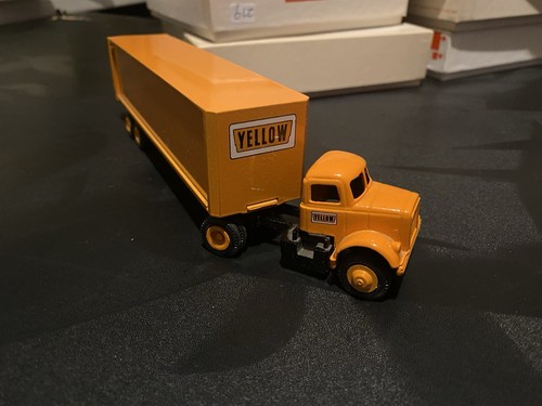 WINROSS YELLOW FREIGHT 1:64 DIECAST SEMI TRACTOR TRAILER VINTAGE TRUCK ...