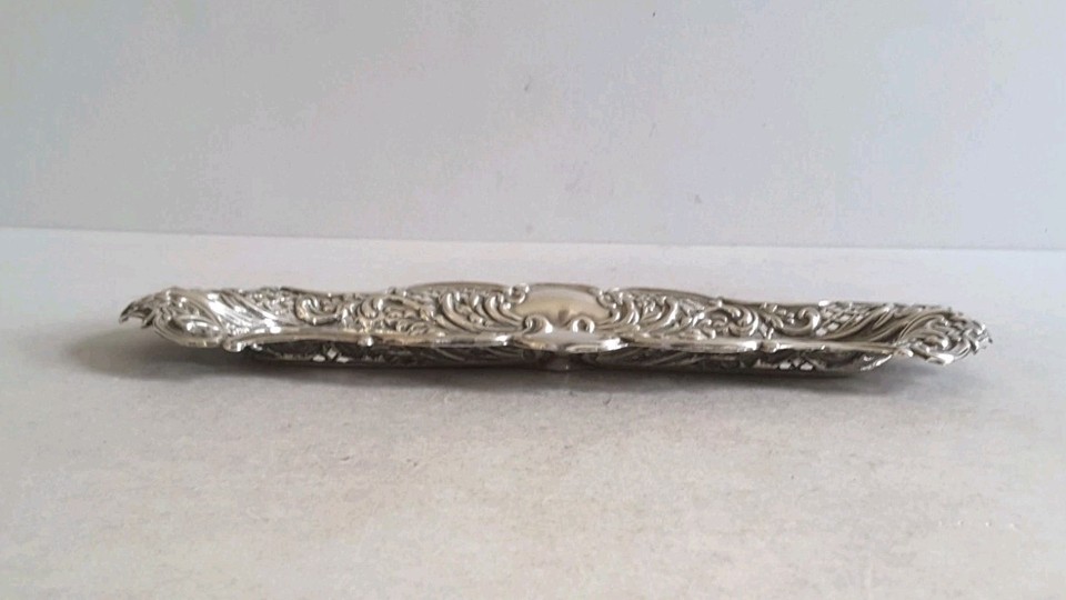 PRETTY , ANTIQUE SOLID SILVER PEN TRAY . L. 14 .3 cms. 69gms BIRM. 1902 ...