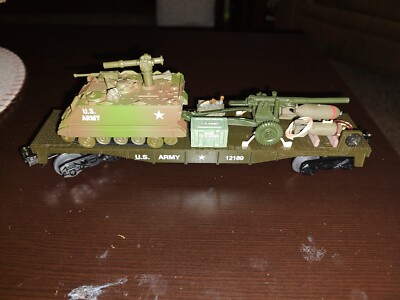 Lionel FLAT CAR W/ Ertl DIECAST US ARMY M113 AND with VINTAGE Payton ...