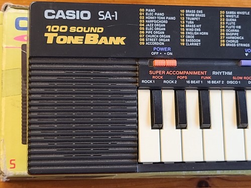 Casio SA-1 100 Sound Tone Bank Electronic Keyboard Original Box WORKS ...