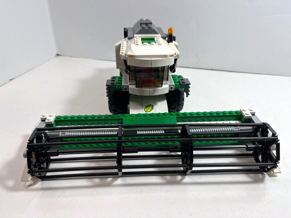 LEGO City: Farm: Combine Harvester 7636 (2009) Rare. See description | eBay