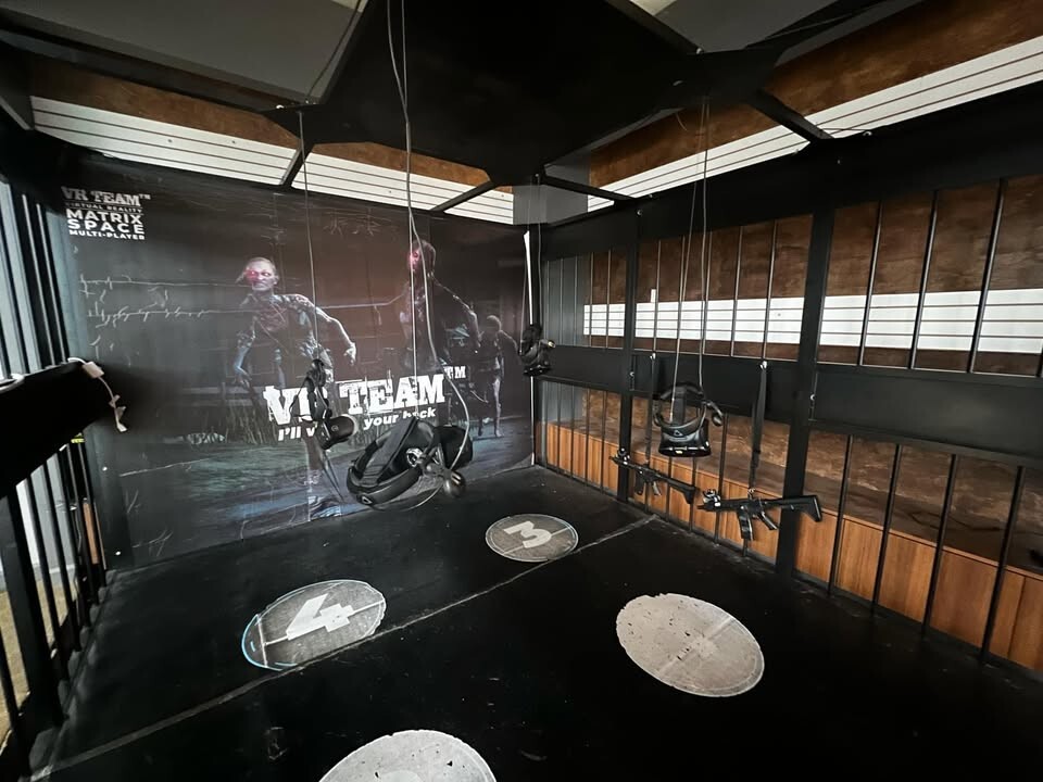 Virtual Reality Shooting Game – 4 Player VR Cage – Zombies, Dinosaurs ...