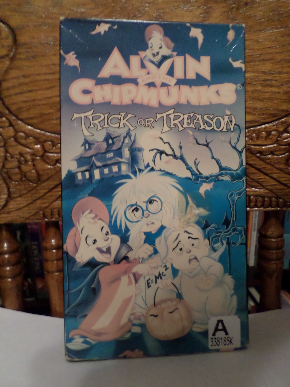 Alvin and the Chipmunks - Trick or Treason (VHS, 1997, animated, Color ...