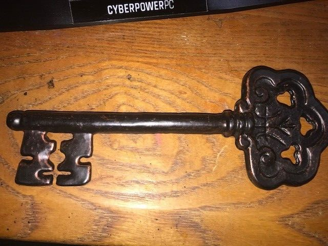 Large 8" Cast Iron Skeleton Key Vintage Rustic Style Antique Wall Decor ...