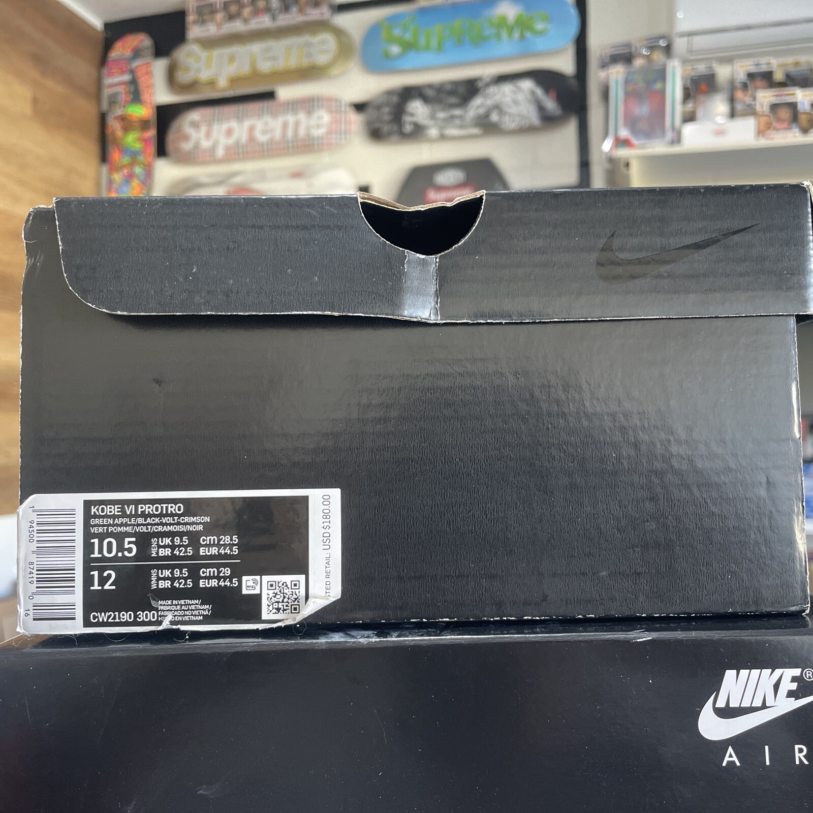 Kobe 6 Protro Grinch CW2190-300 Size 10.5 (Empty box) - Gem