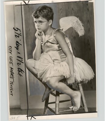 ROBERT MARIOTTI Actor In MEMBER At The GEARY Theater. 1951 Press Photo ...