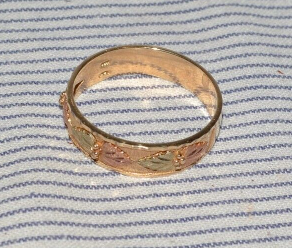 Vintage Mens Black Hills Gold Wedding Band Ring Tri-Colored Solid 10K ...