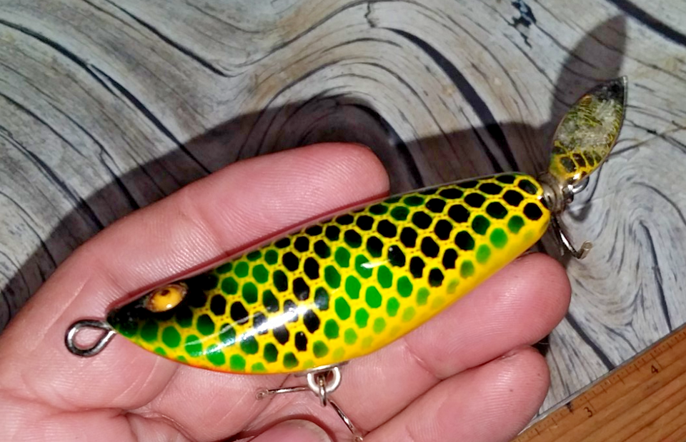 #14 Godagley SPURT Bait Wooden Glass Eyed Fishing Lure New Plastic Box ...