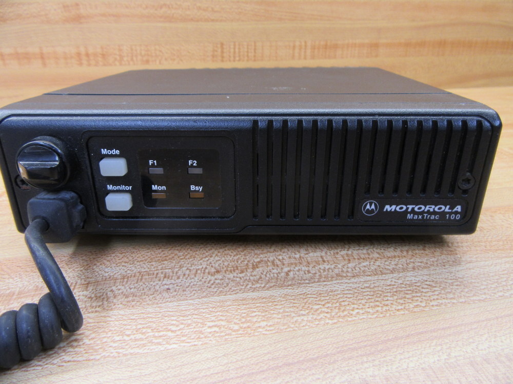 Motorola D33MJA73A5CK Max Trac 100 2 Way Radio | eBay