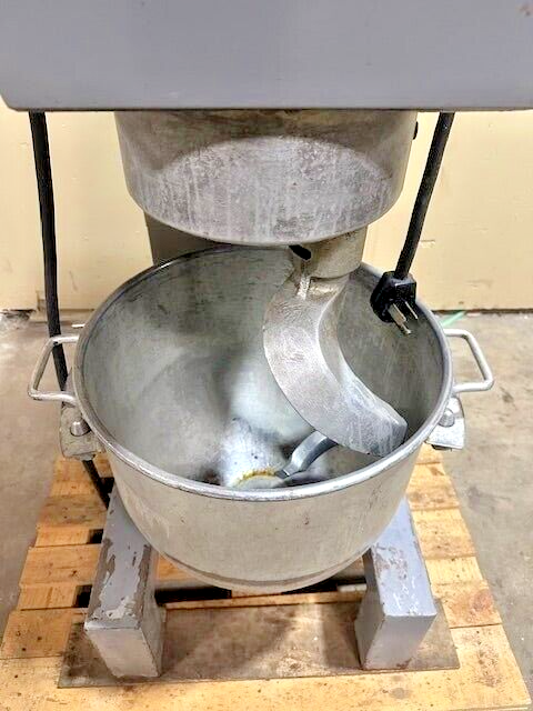 "VULCAN FM-60" HD COMMERCIAL 60 QUART 4 SPEED MIXER WITH BOWL AND J ...
