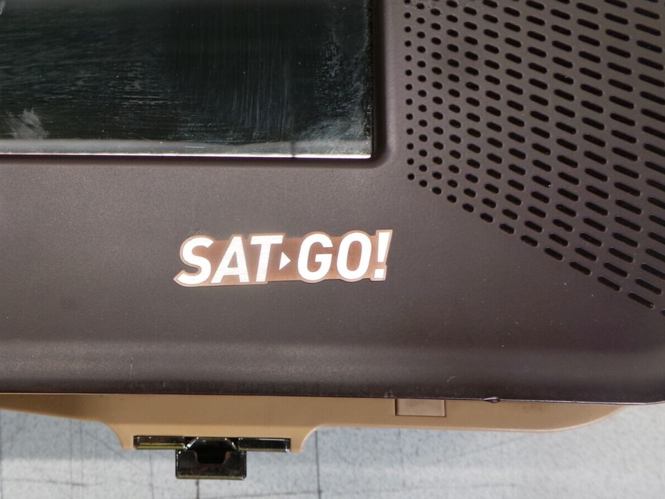 DIRECTV Sat-Go Portable Satellite TV Receiver with 17" LCD Screen | eBay