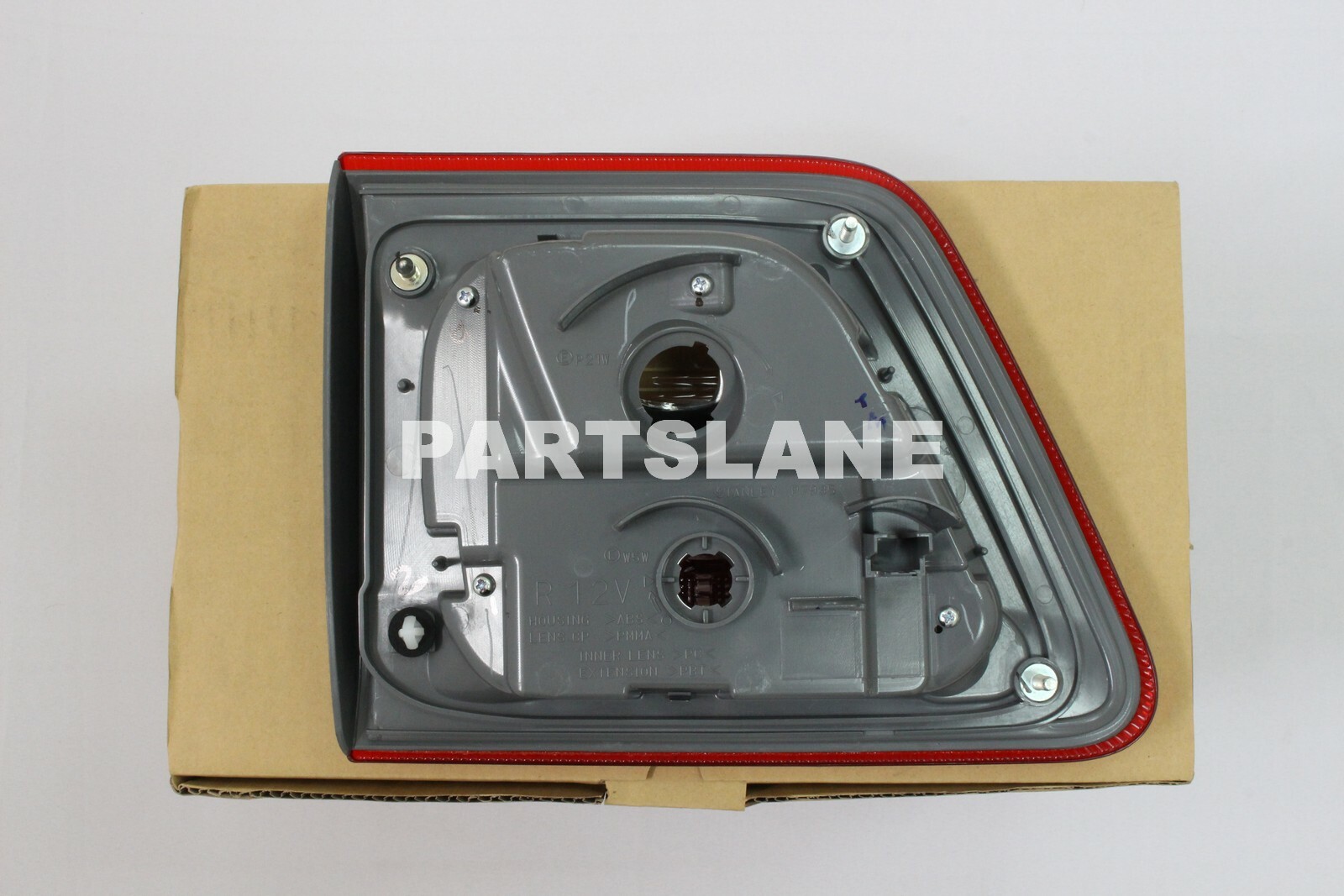 Toyota Fortuner GGN50 OEM Genuine Rear Right Lamp Lens and Body 81581 ...