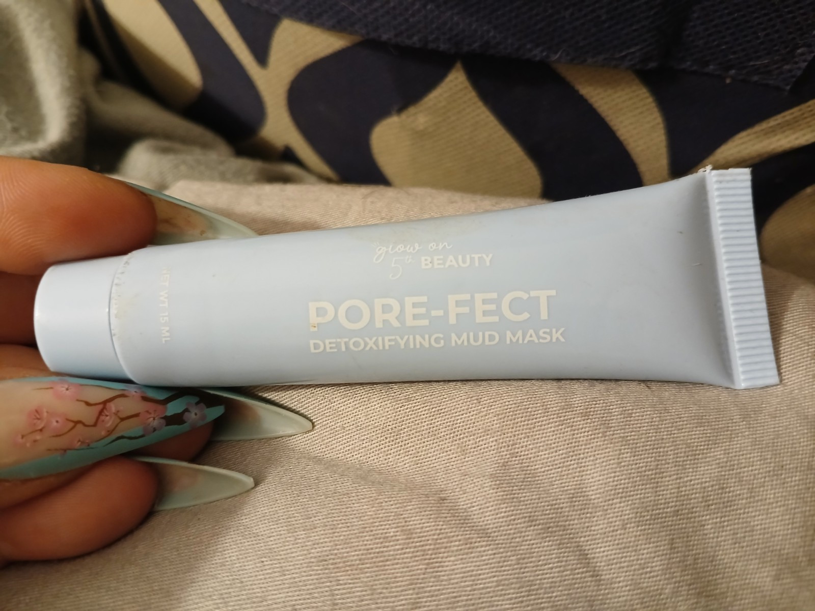 seal broke GLOW ON 5TH BEAUTY PORE-FECT Detoxifying Mud Mask 0.5 oz 15 ml