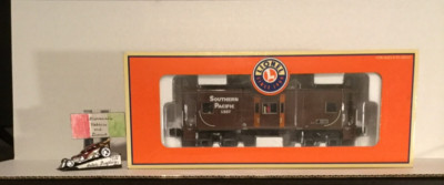 Lionel 6-17853 Southern Pacific Bay Window Illuminated Caboose with ...