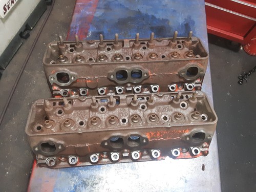302 327 350 Double Hump Pair Cylinder Head Cast Iron Chevy 3917291 SBC ...