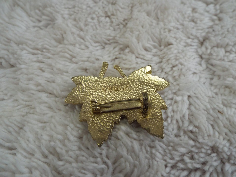 Double Maple Leaf Pin (C56) | eBay