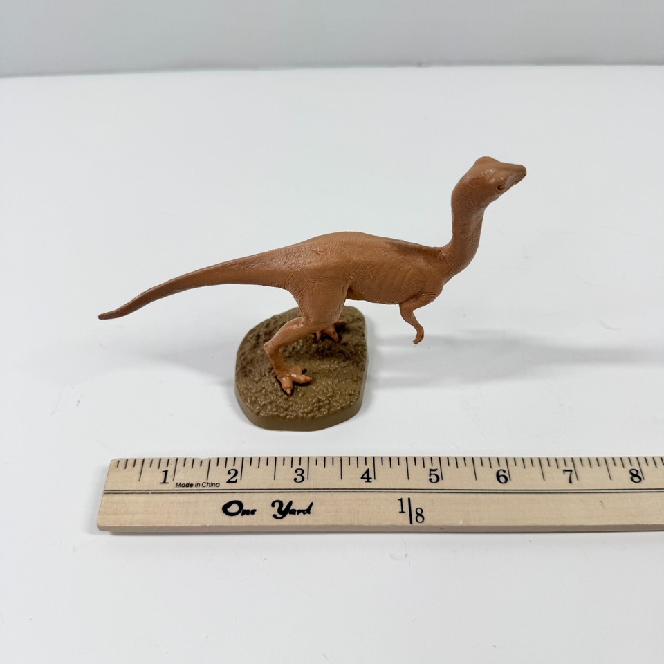 Invicta Stenonychosaurus Dinosaur Archosaur Reproductions British ...