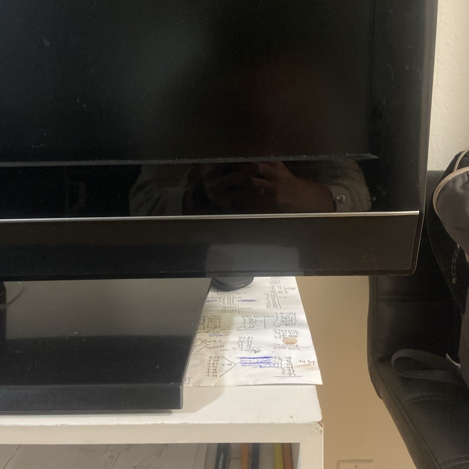 LG 42LC7D - 42" XD Engine, HDTV, SIMPLINK, DOLBY DIGITAL, SRS XT, 2x ...