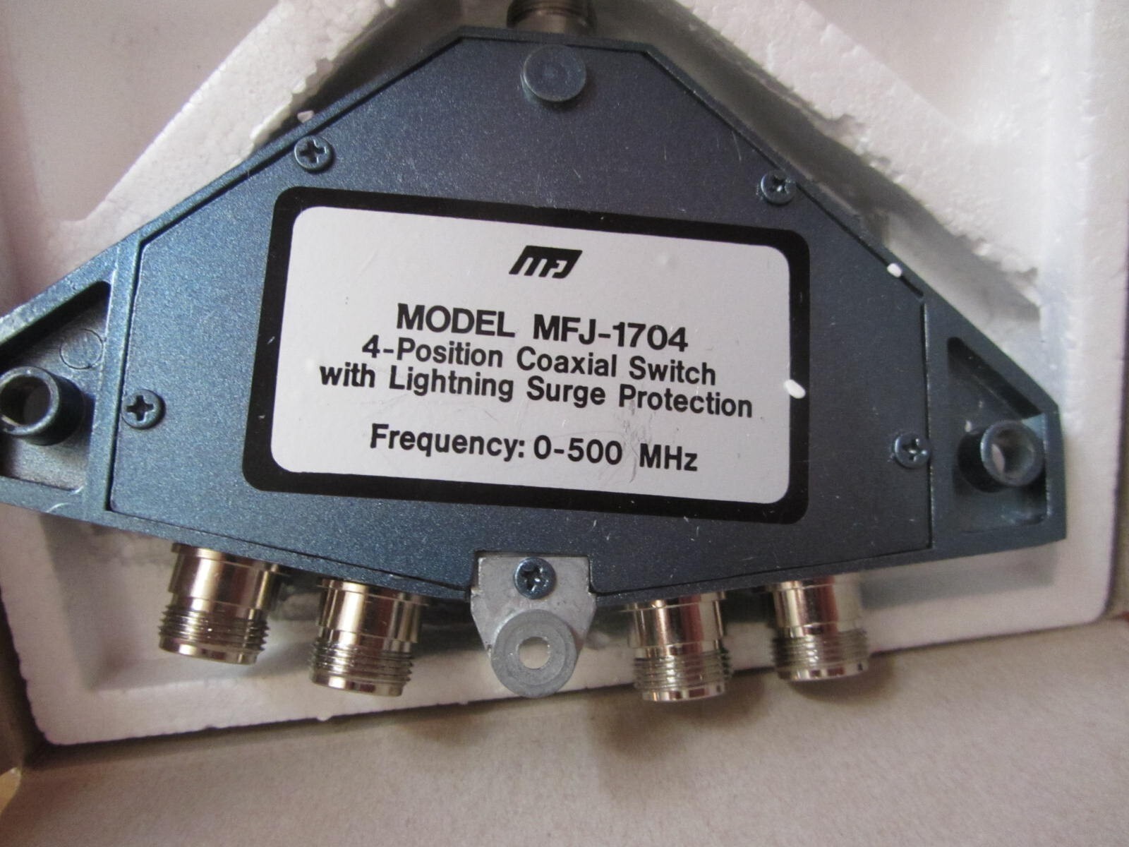 MFJ MFJ-1704 Antenna 4 position switch, N Connector